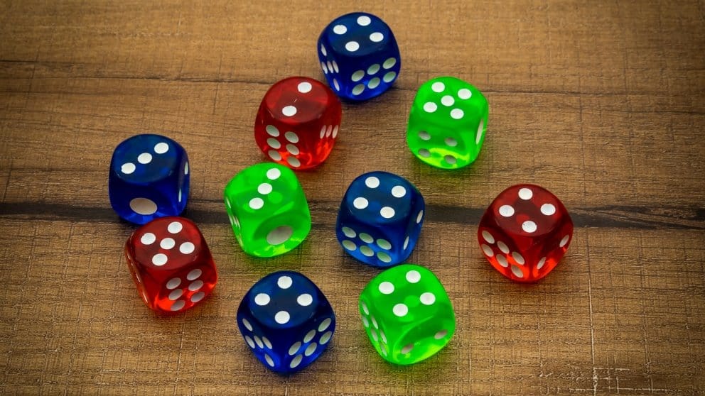 ¿Cuántos puntos tiene un dado en total? - Mundo UR - Un mundo de ...