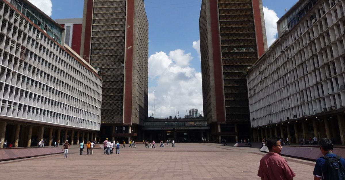 Centro Simón Bolívar, una ciudad decidida a ser moderna