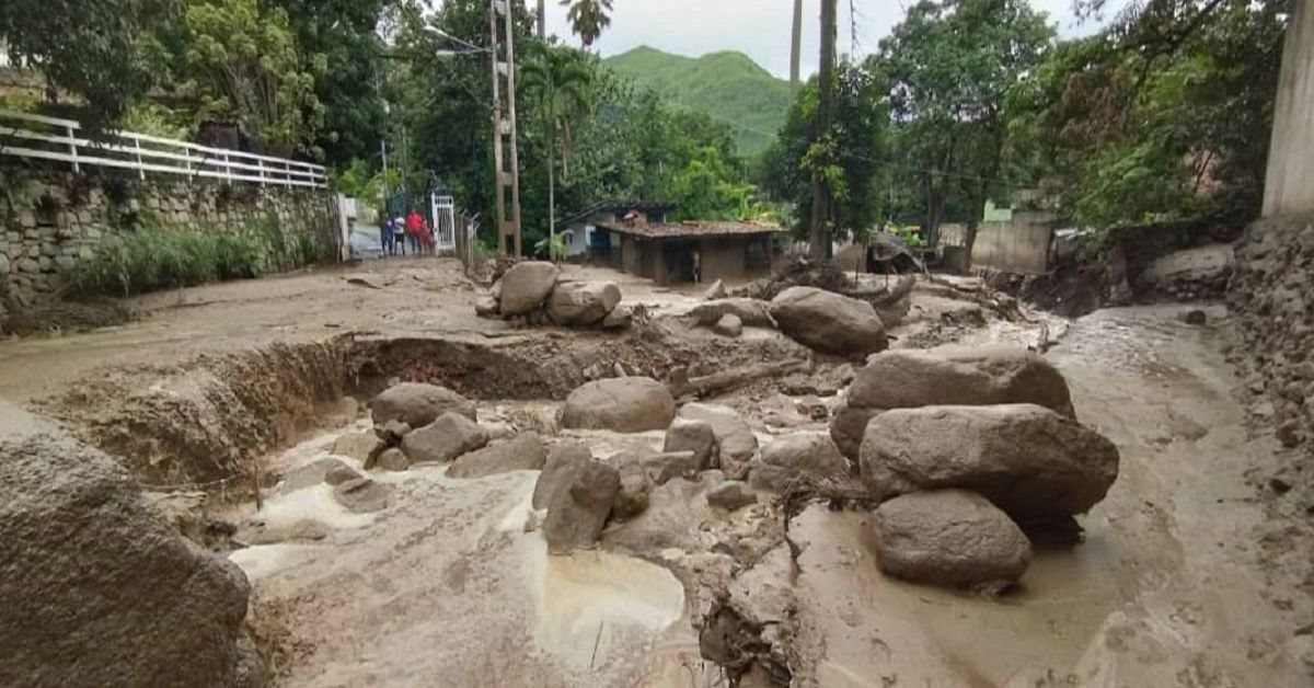 Ríos y quebradas de Mérida amenazan a locales por fuertes lluvias