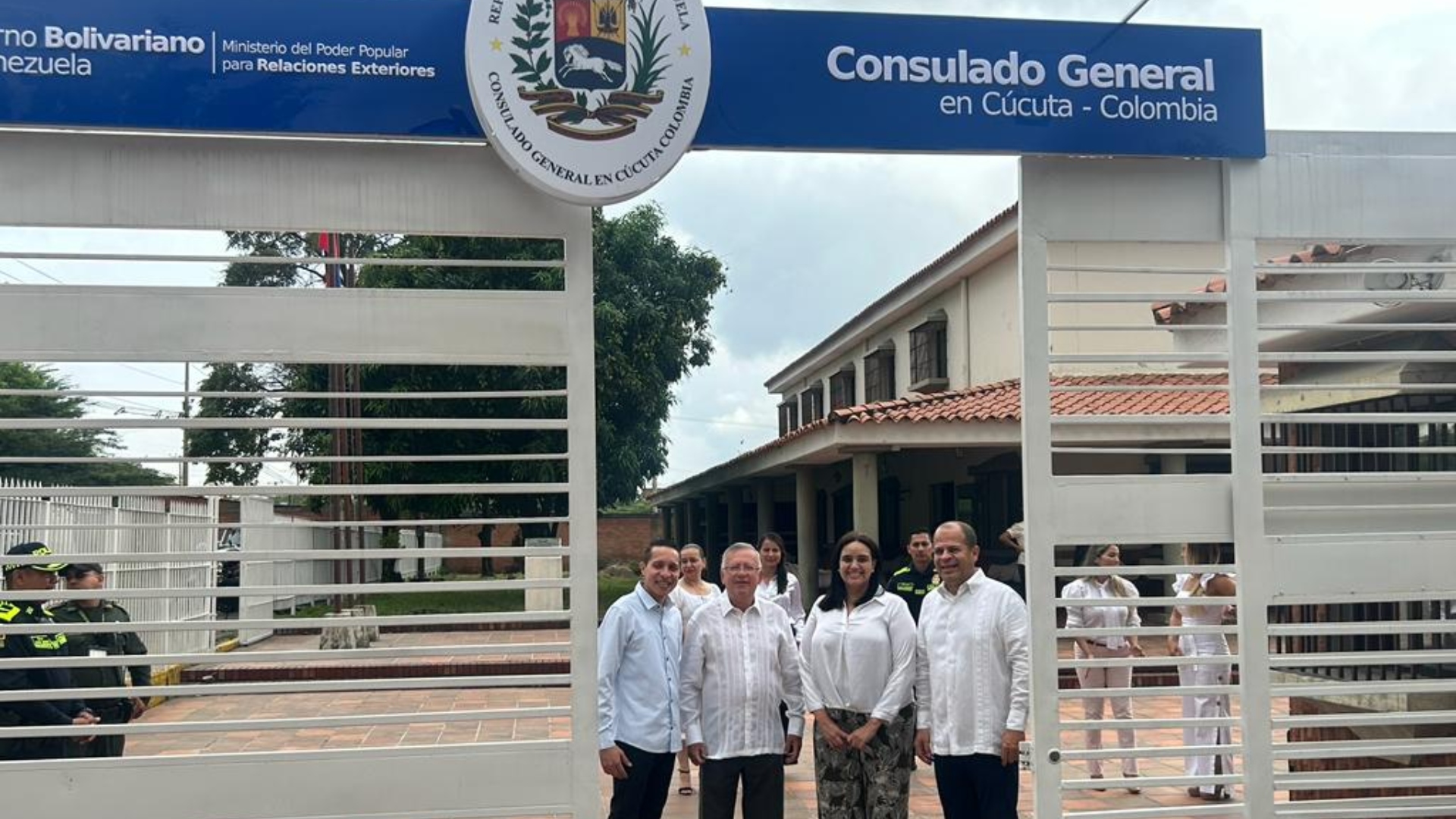 Venezuela abrirá cinco consulados en Colombia próximamente