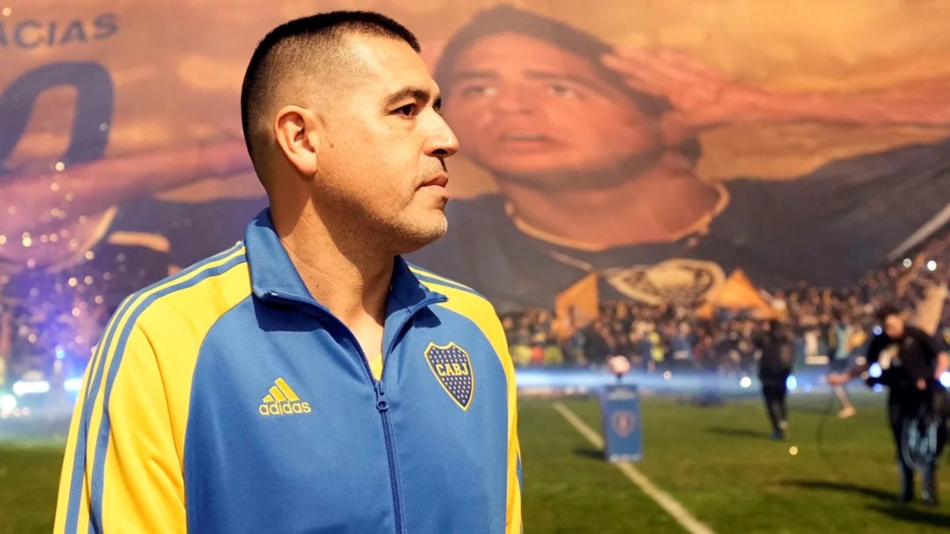 Lionel Messi dijo presente en el partido de despedida de Juan Román ...