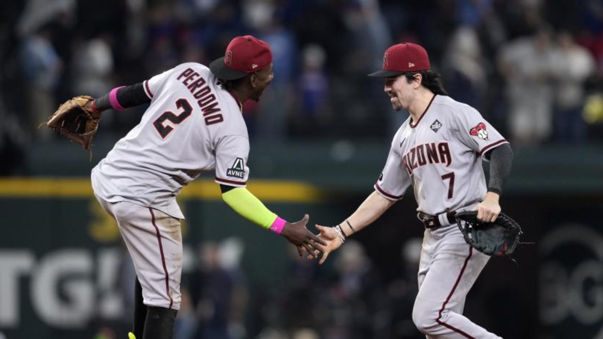 Diamondbacks se llevó el segundo de la Serie Mundial al vapulear 9-1 a ...