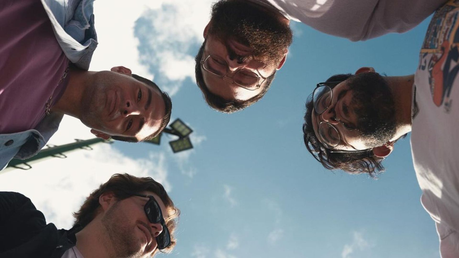 La banda Hawkins nos cuenta todo de su próximo EP - Mundo UR - Un mundo ...