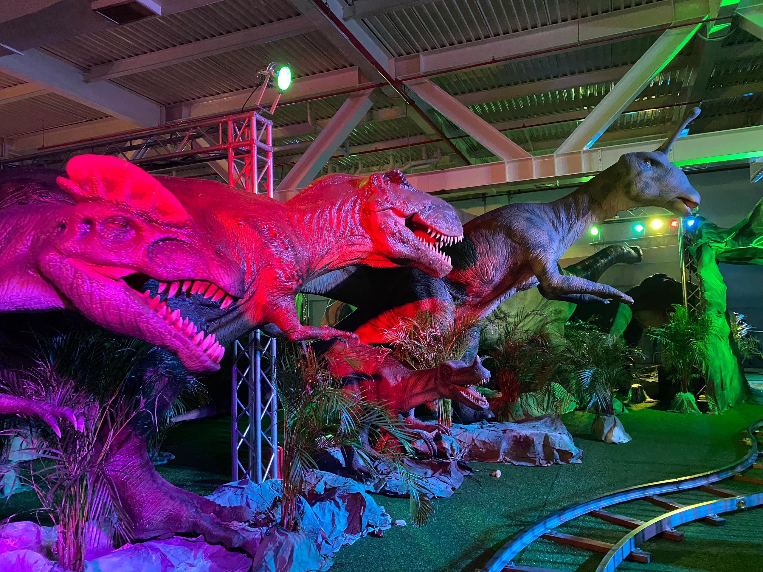 Jurassic Land: Una experiencia prehistórica impactante