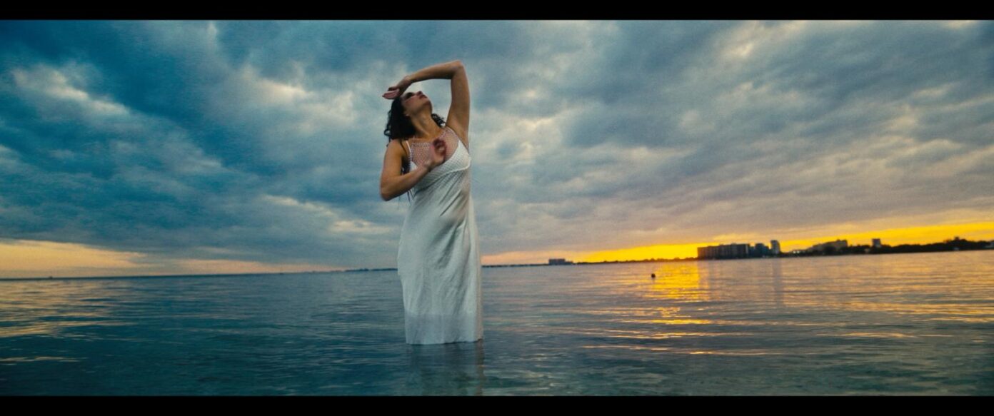 Brizza hace debut con su tema "Feel Alive"