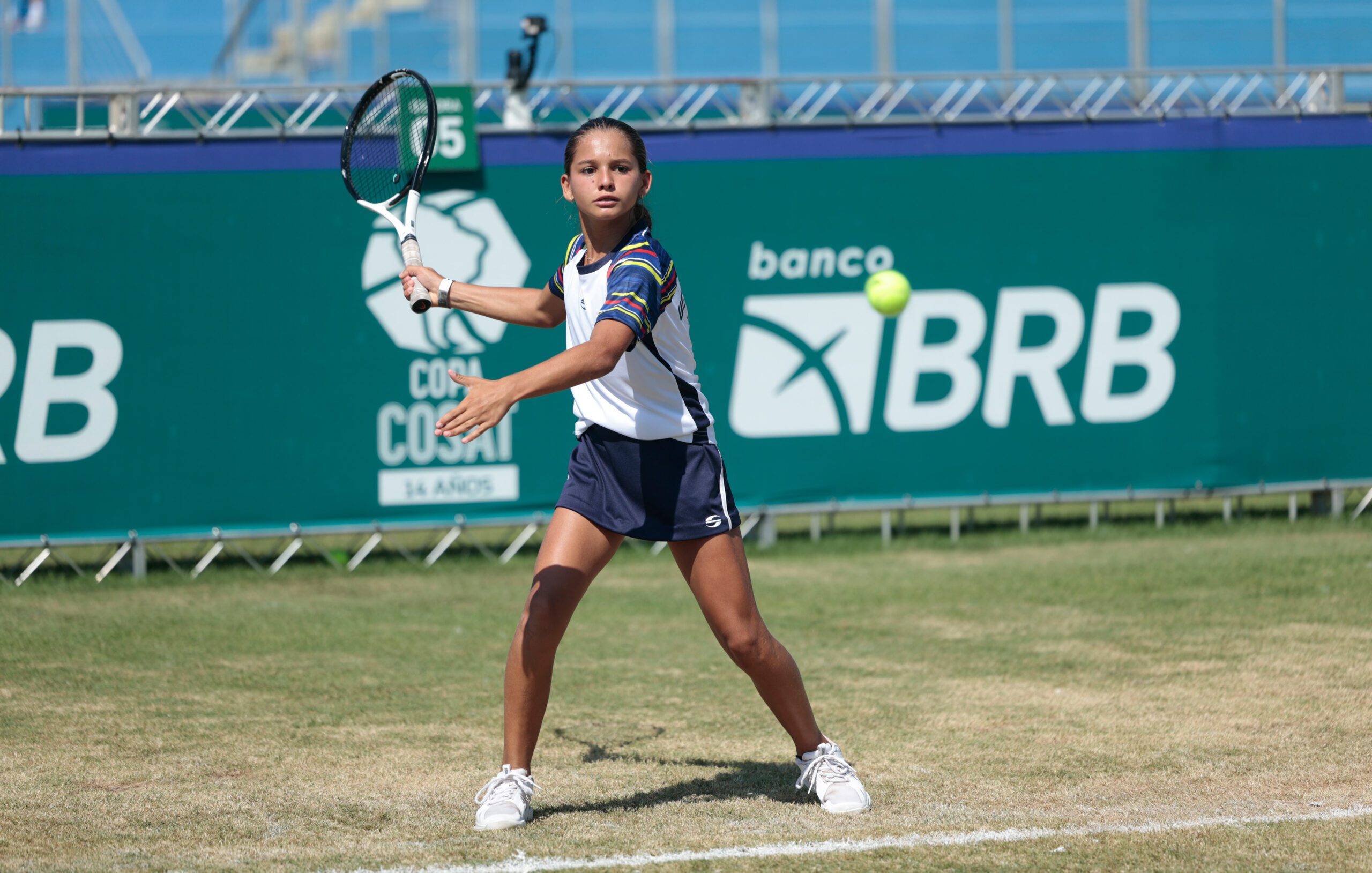 Claudia Chacón, tenista venezolana competirá en Wimbledon U14
