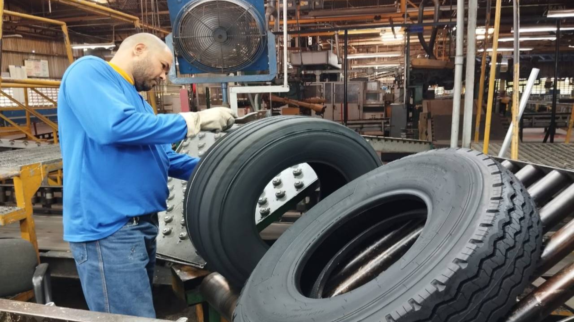 Disminuye la demanda de cauchos fabricados en Venezuela