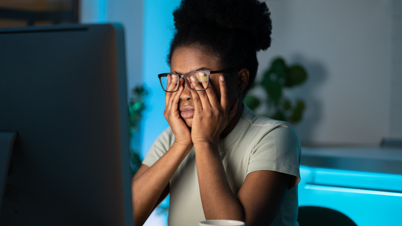 Fatiga ocular digital: ¿Cómo identificar el cansancio visual?