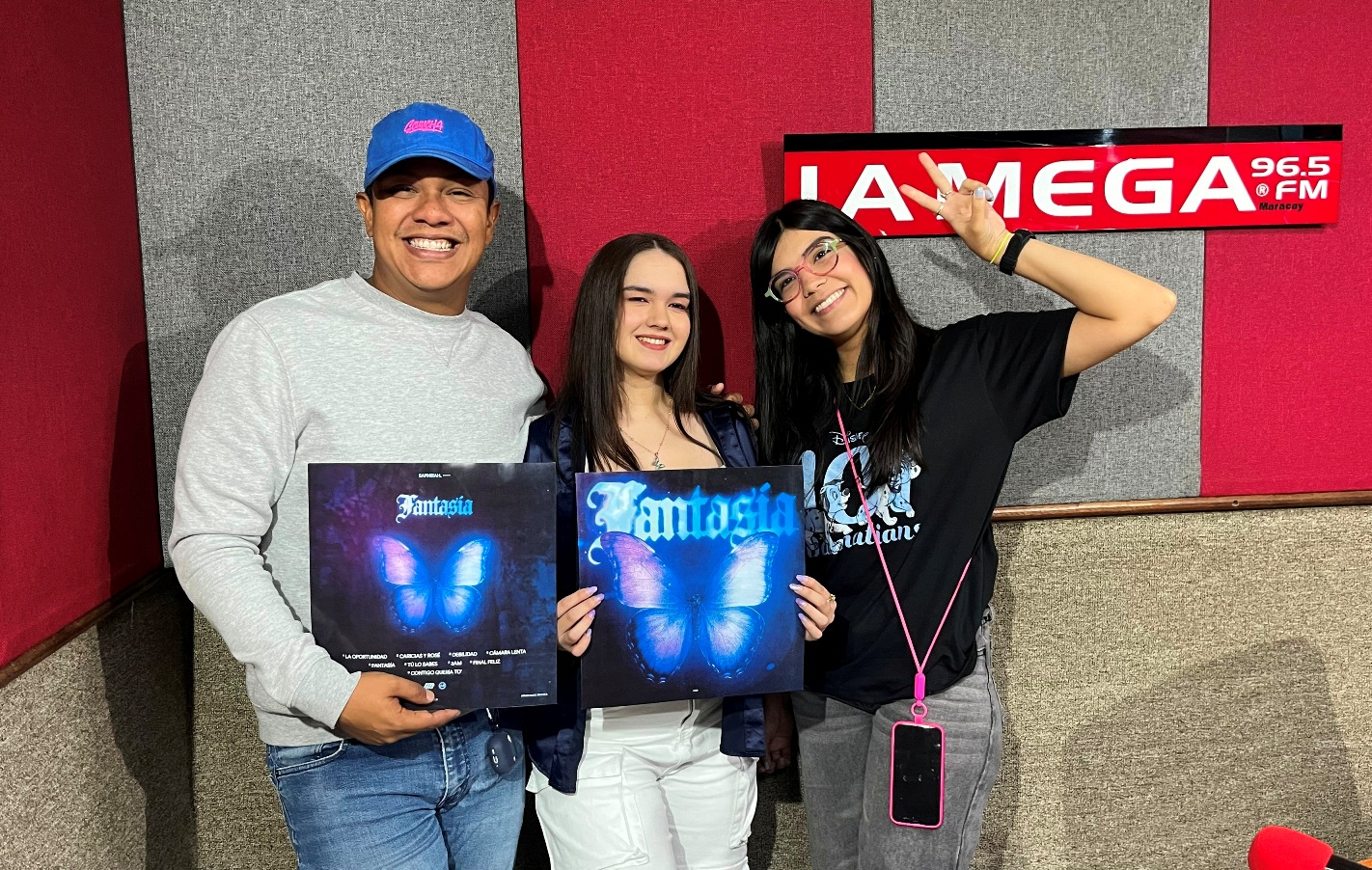 Saphirah presenta “3 A.M.” y anuncia su primer álbum "Fantasía"