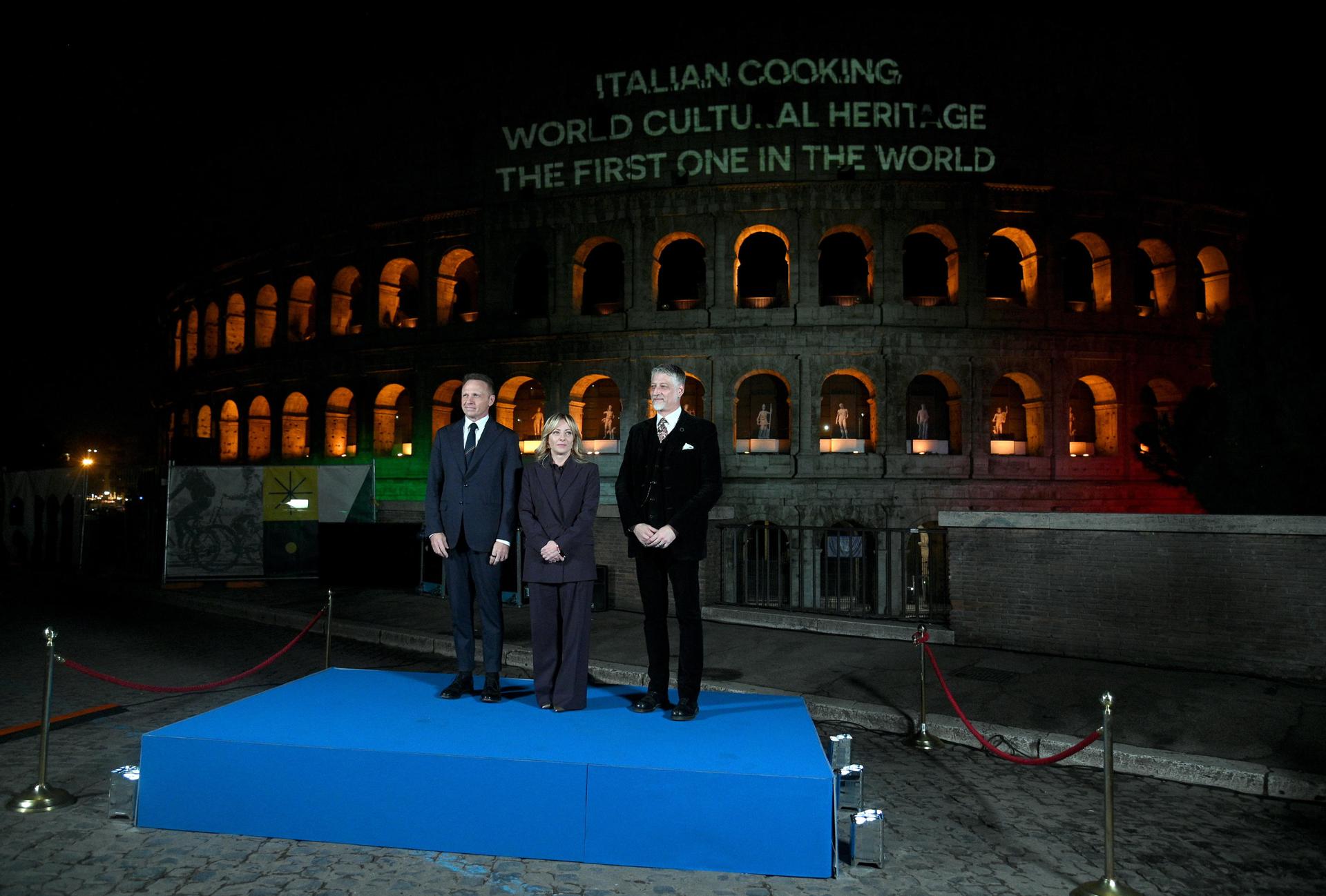 Coliseo de Roma se iluminó para celebrar que la cocina italiana fue ...